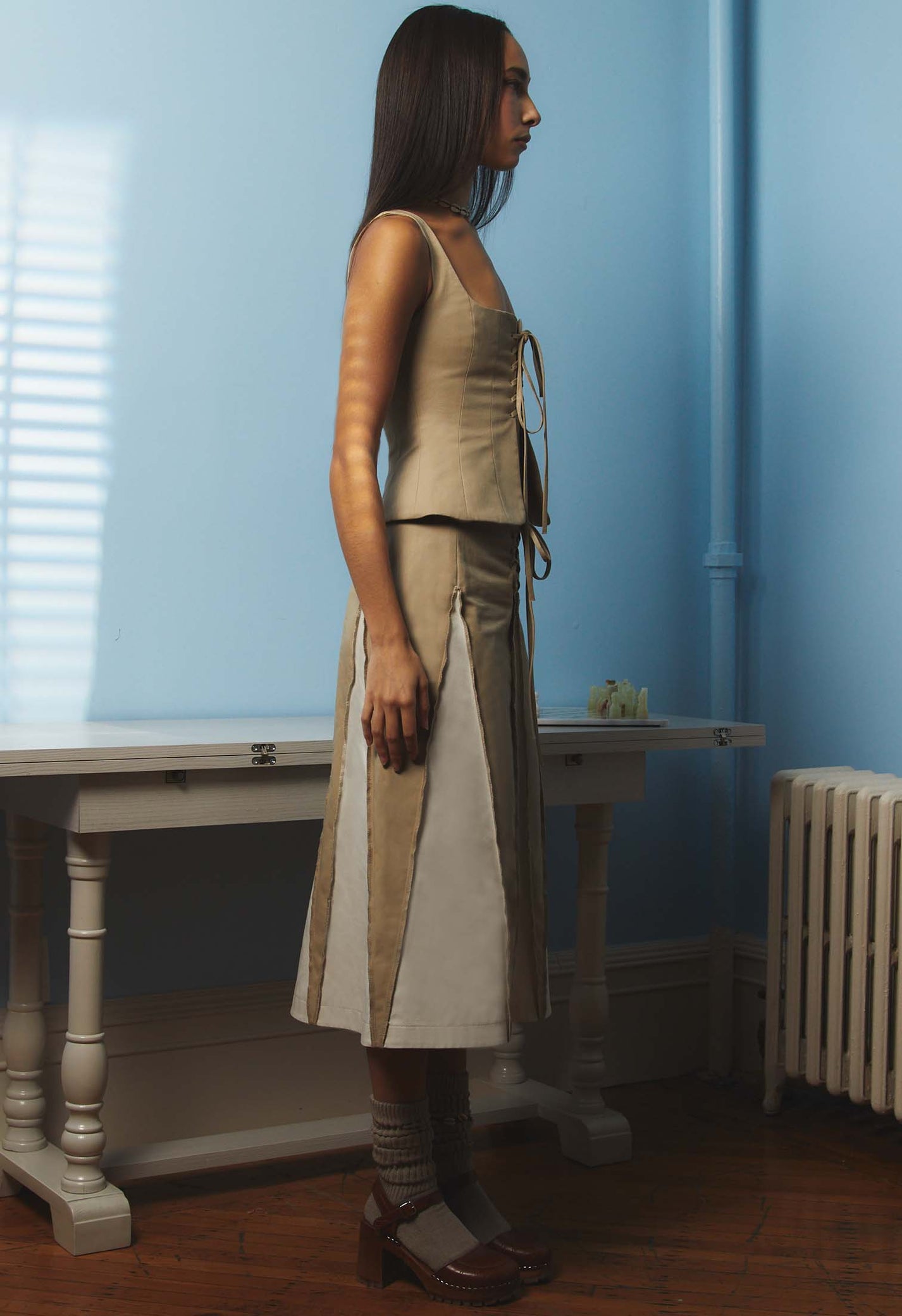 Triangle Trumpet Skirt Khaki Stone – Tae Park